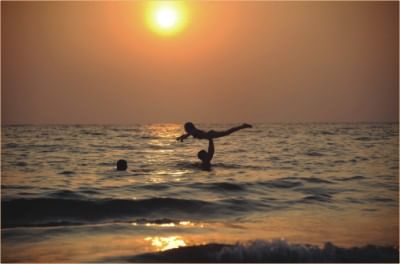 Tourists reach new beach frontier in Myanmar | The Daily Star