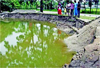 Impact of the strong earthquake | The Daily Star