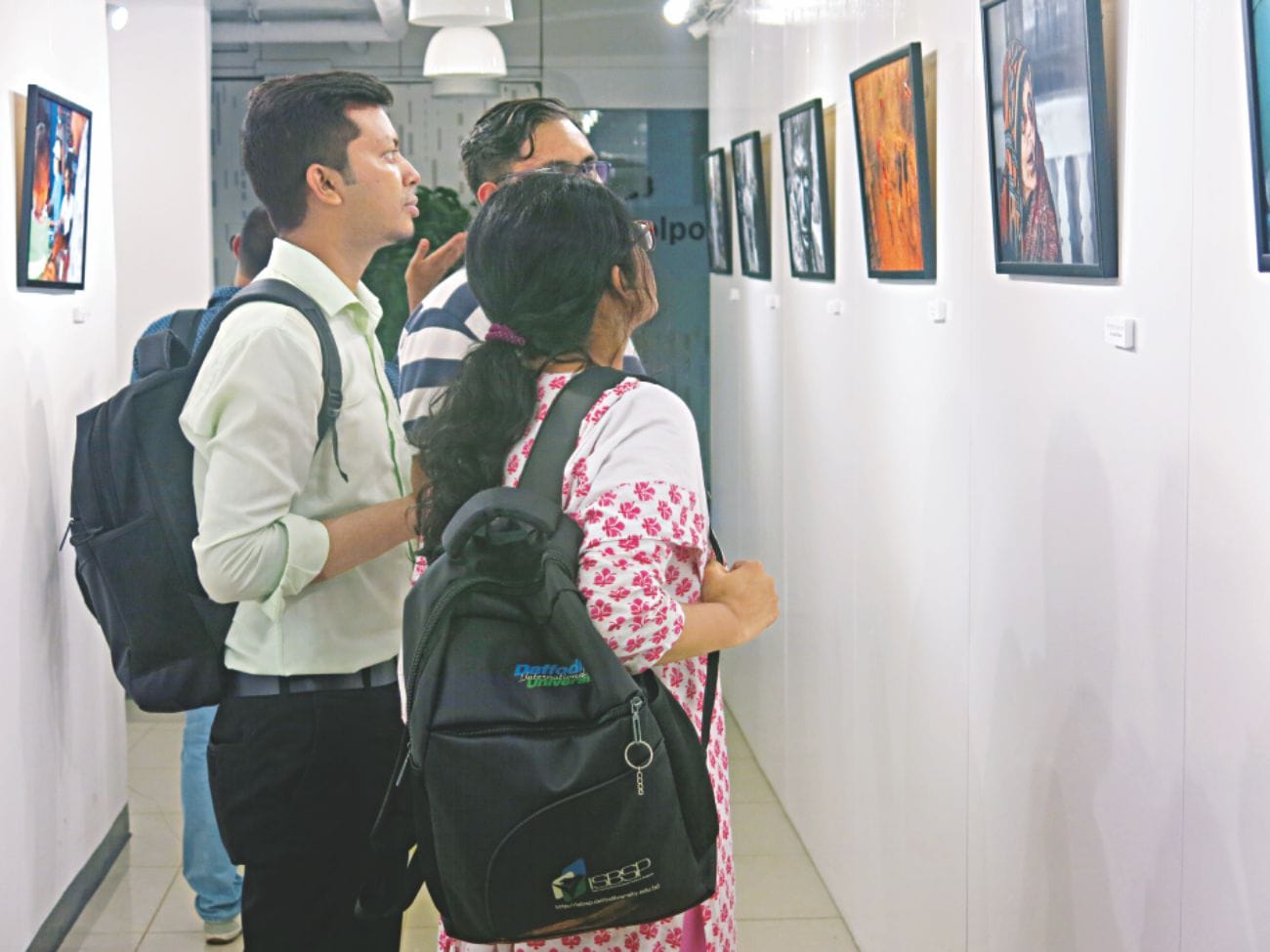 CELEBRATING DEMOCRACY THROUGH PHOTOGRAPHY | The Daily Star