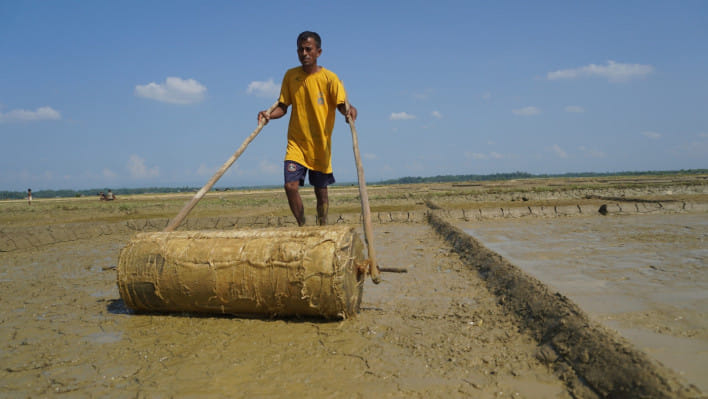Salt farming in Bangladesh | The Daily Star