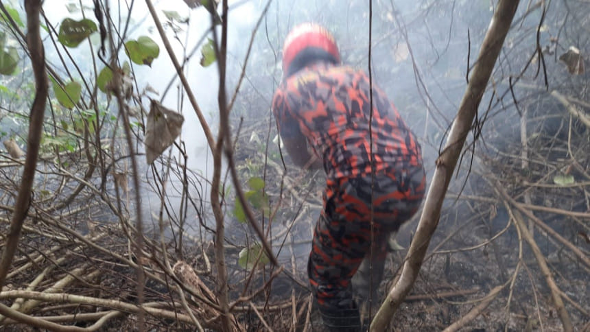 Sundarbans Fire: Fire doused after 30 hours | The Daily Star