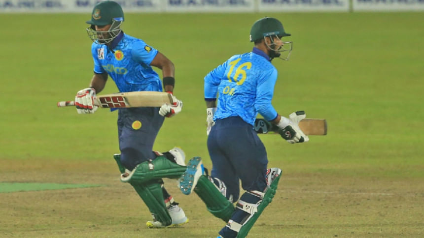 Munim, Liton help Abahani go top | The Daily Star