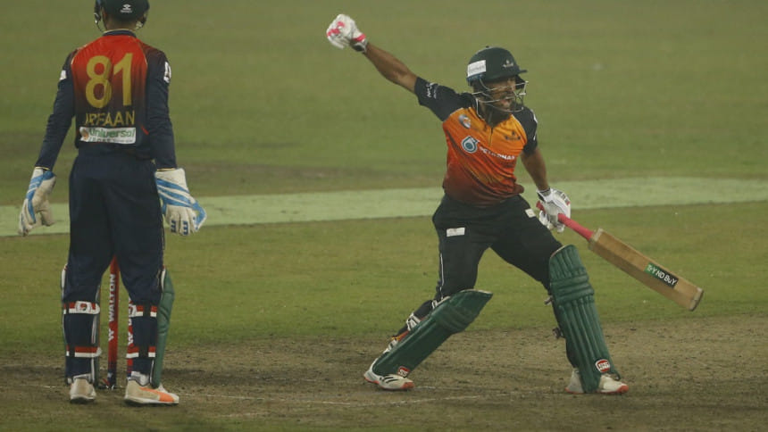 Ariful powers Khulna to a four-wicket victory over Barishal | The Daily ...