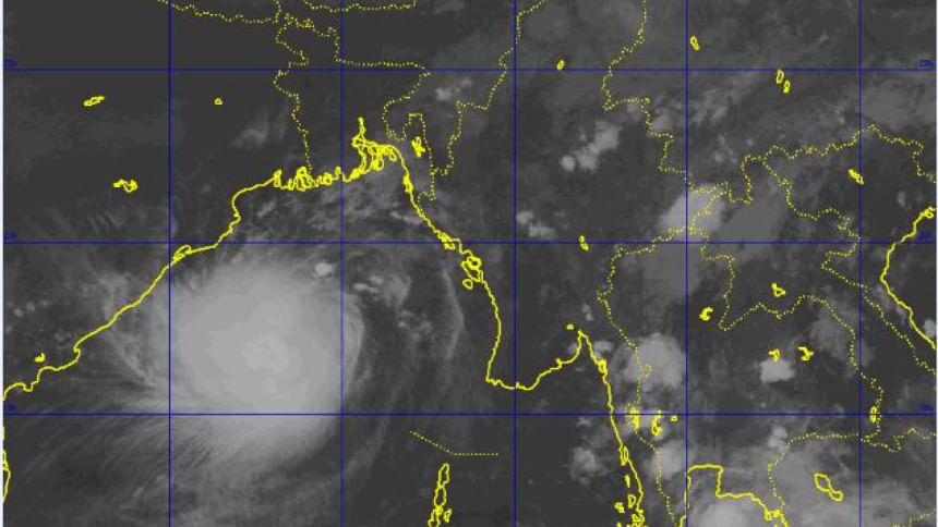 Bay storm ‘Kyant’ slowly moving west | The Daily Star