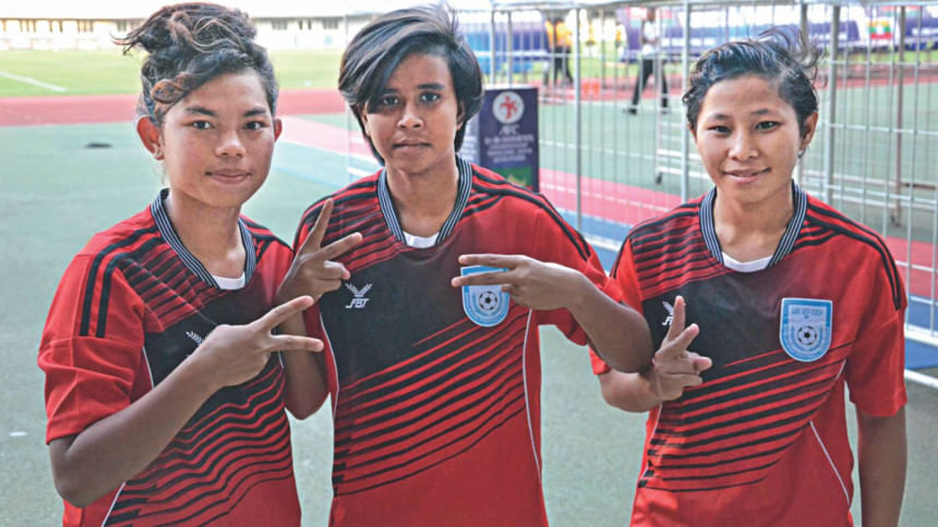 U-16 girls hammer Philippines 10-0 | The Daily Star