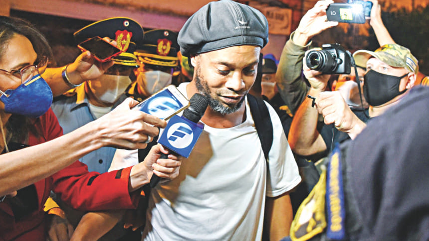 Ronaldinho released from jail | The Daily Star