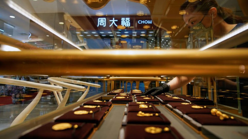 Dragons fly as Chinese millennials take a shine to gold | The Daily Star