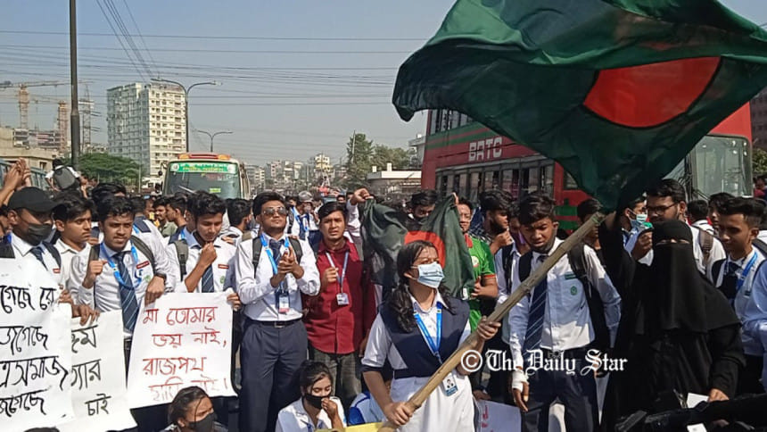 Death of SSC examinee: Students block Dhaka’s Rampura Bridge | The ...