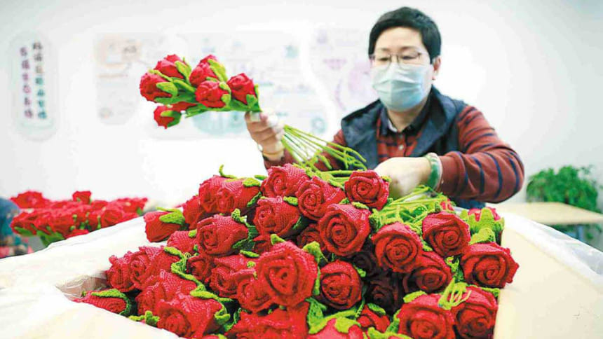 Volunteer groups crochet woolen bouquets for Games medalists | The ...