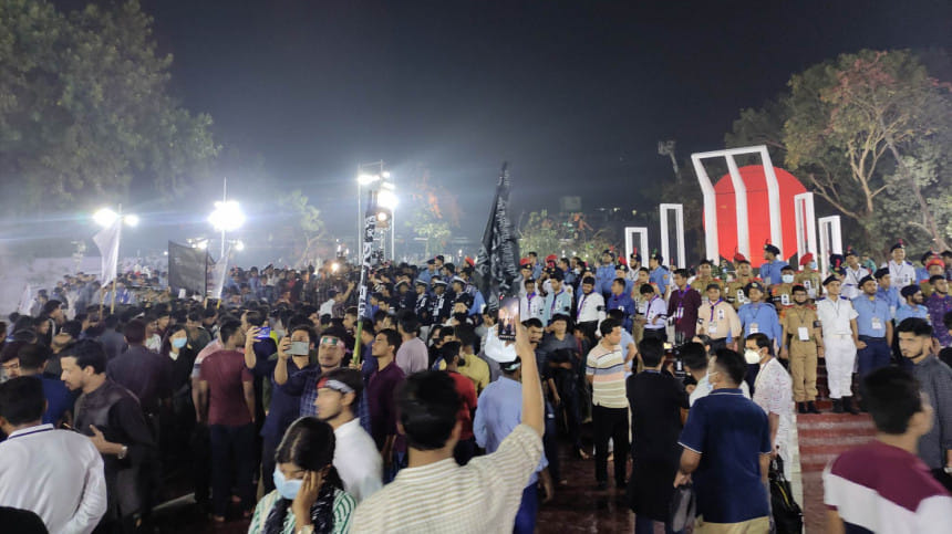 People pay tribute to language martyrs | The Daily Star