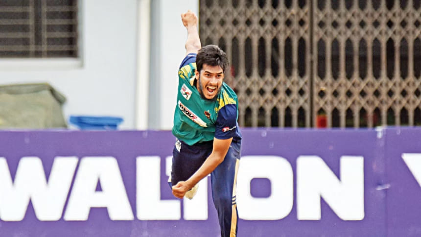 Mahmudullah Riyad Injury: On crutches, but hopeful