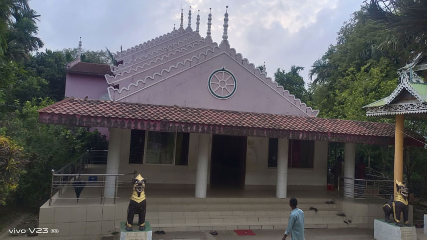 Rakhines continue fight to save their land | The Daily Star