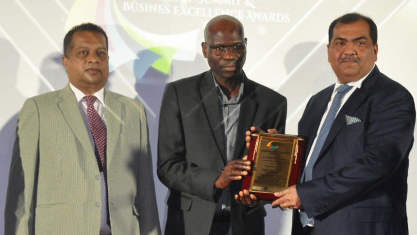 AIUB Chairman Ishtiaque Abedin honoured with “Commonwealth Business ...