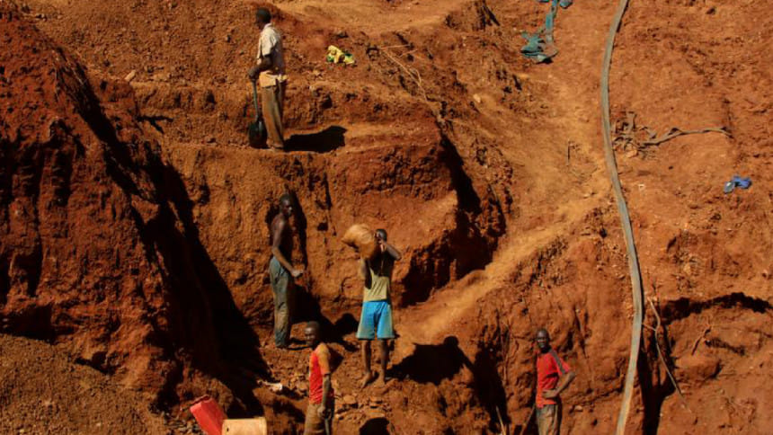 4 killed in Zimbabwe gold mine collapse | The Daily Star