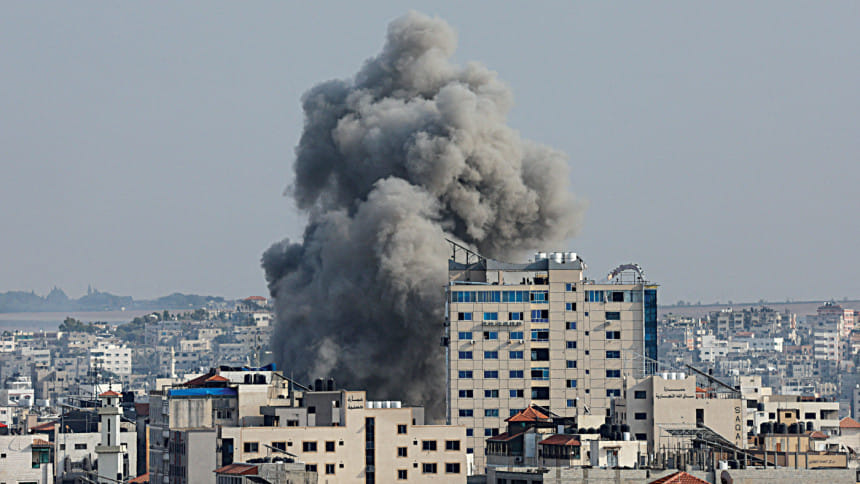 Gaza bleeds as Israel pounds enclave | The Daily Star