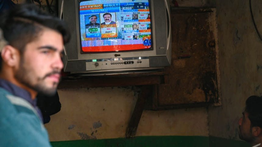 Pakistan army chief tells politicians to show 'maturity' after ...