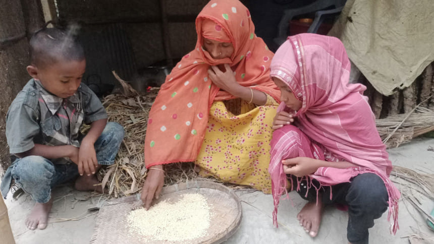 For the poor of the Teesta shoal, Chal Bhaja has become an iftar staple ...