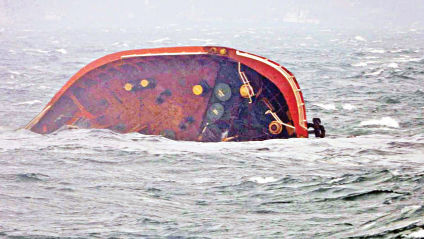 Tanker capsizes off Philippines | The Daily Star