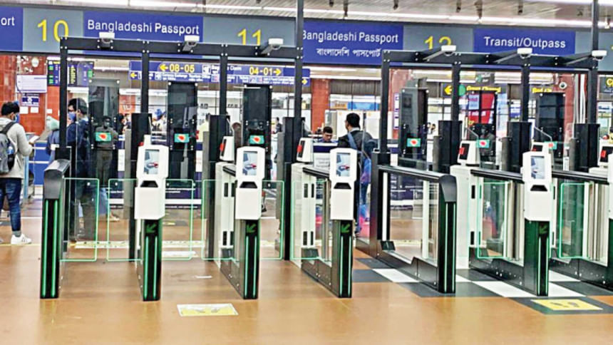 Immigration posts: Ops open, but not for all | The Daily Star