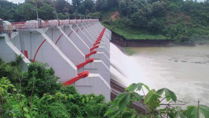 Water Release From Kaptai Dam During Floods | Water being released from ...