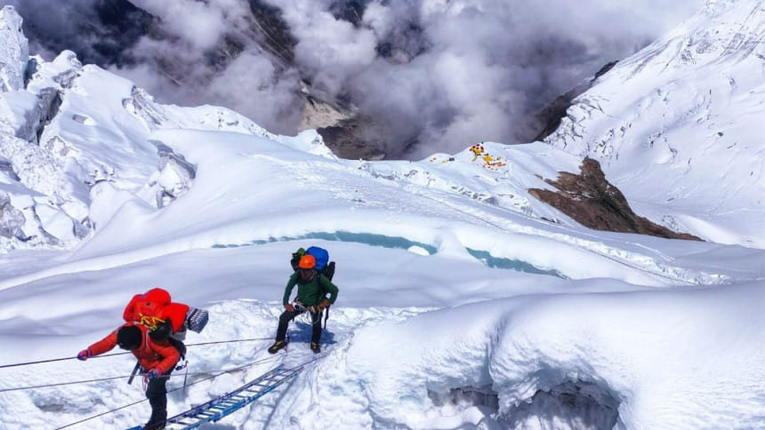 Babar summits 8,000m Manaslu peak without oxygen tank | The Daily Star