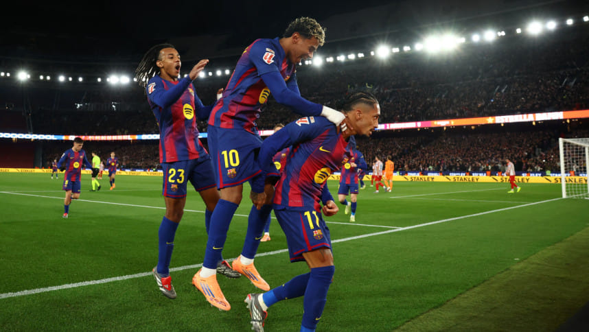 Raphinha extends Barca's Liga lead, Atletico bounce back | The Daily Star