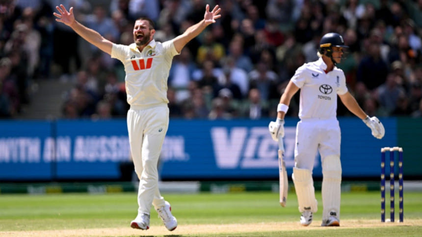 Twenty wickets fall as Australia gain edge in 4th Ashes Test | The ...