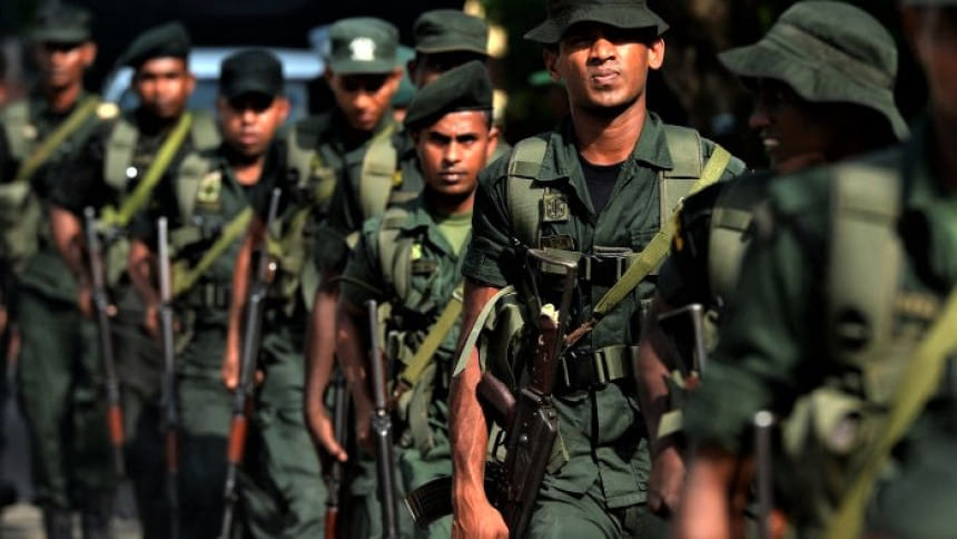Sri Lanka to slash military by a third to cut costs | The Daily Star