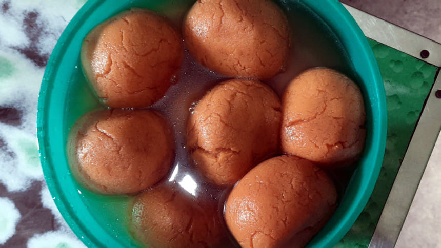 Brahmanbaria Chunilal Rosogolla | 40 years of tradition and goodwill ...