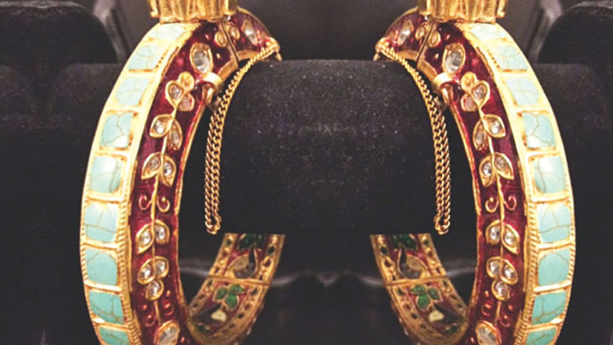 A glance into the world of Araaz | The Daily Star