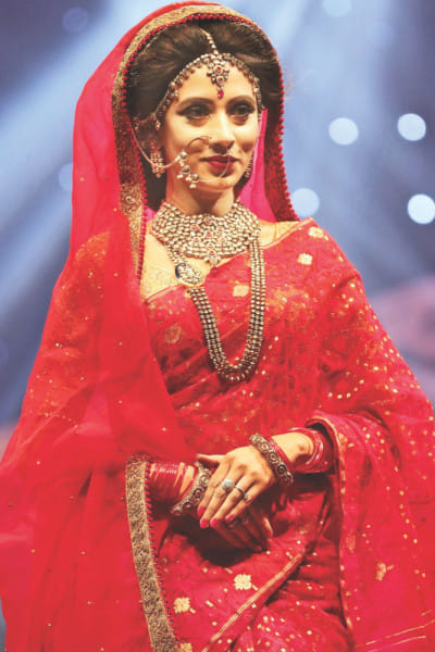 Mim preps for DURGA PUJA | The Daily Star