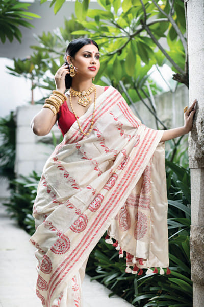 Acing the Puja Look | The Daily Star