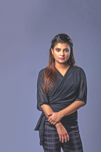 Dhallywood Actress Sabnam Faria: Up the Stairs high | Daily Star