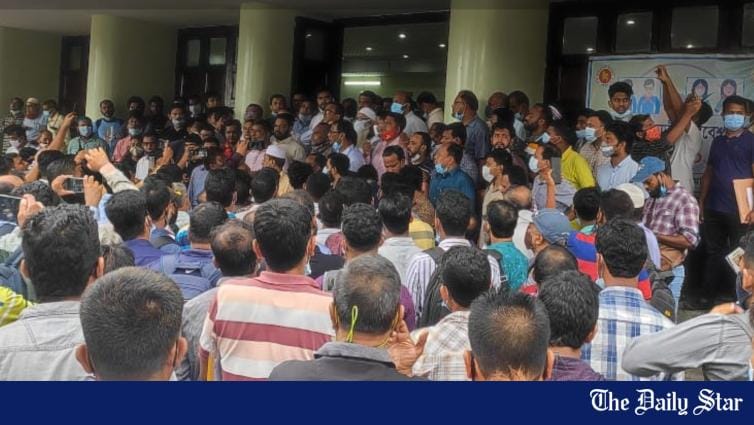 C&F agents' strike ends at Ctg custom house | The Daily Star