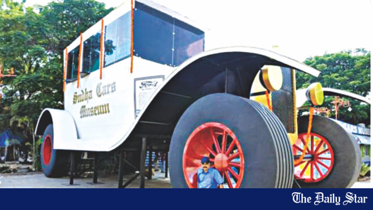 26-foot-high car designed | The Daily Star