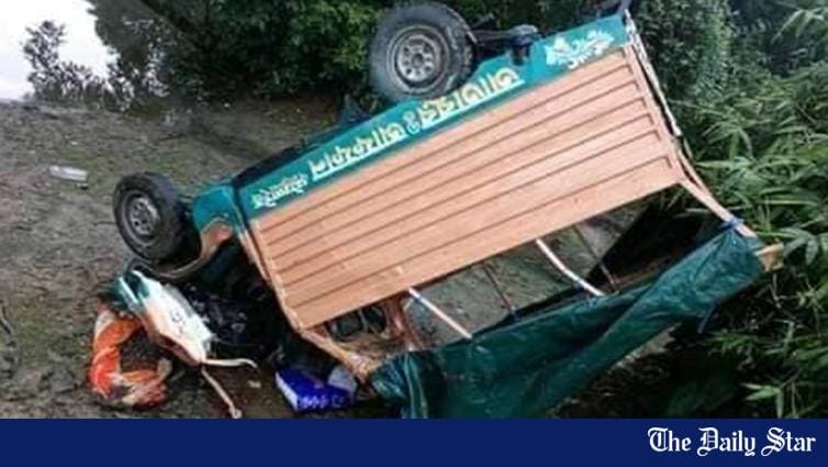 6 killed as bus hits human hauler in Sunamganj | The Daily Star