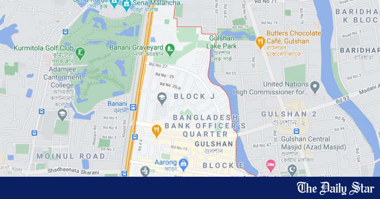 Pedestrian dead as bus overturns in Dhaka’s Banani