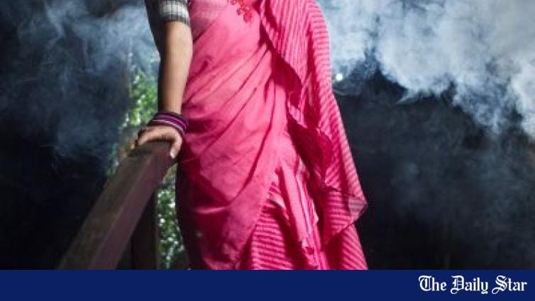 Bipasha Hayat Captured on Canvas | The Daily Star