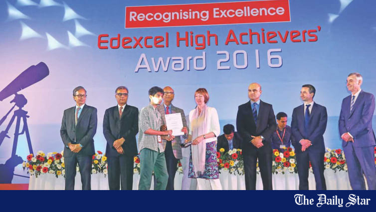 EN ROUTE TO EXCELLENCE | The Daily Star
