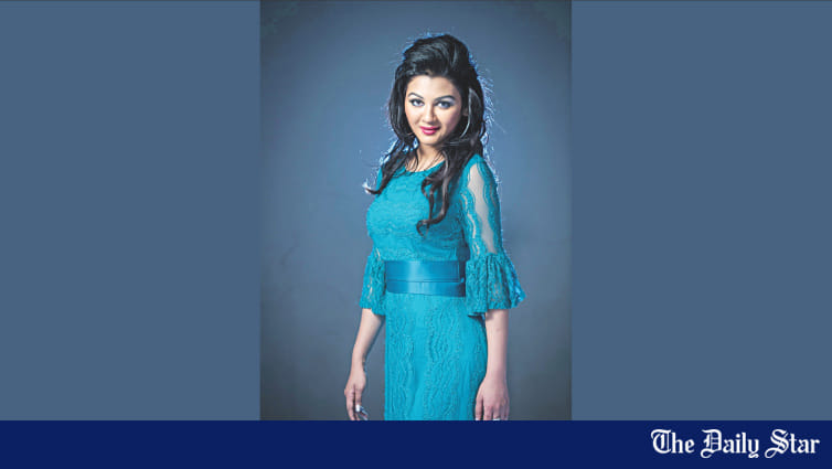 Jaya’s captivating Konttho | The Daily Star