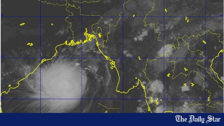 Bay storm ‘Kyant’ slowly moving west | The Daily Star