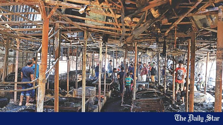 Fire ravages 230 shops in Malibagh | The Daily Star