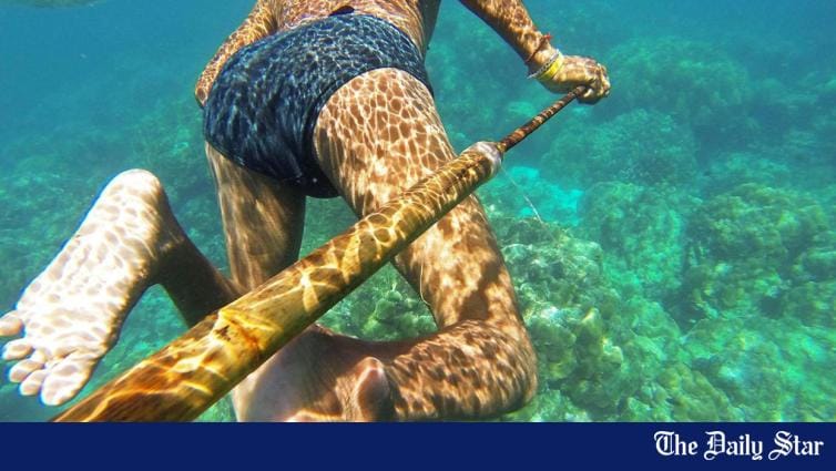 The ‘sea-nomad’ children who see like dolphins | The Daily Star