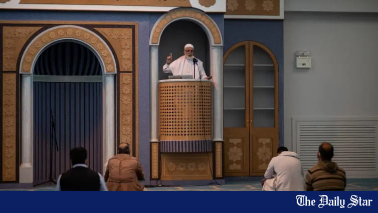 Athens' first mosque in nearly 200 years opens for prayers | The Daily Star