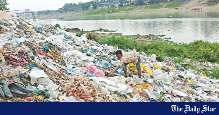 Surma River Pollution: Surma choked with garbage | The Daily Star