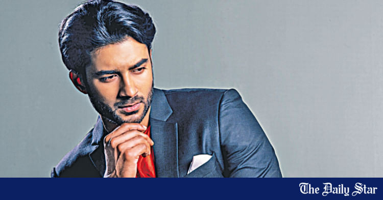 Roshan’s New Mask | The Daily Star