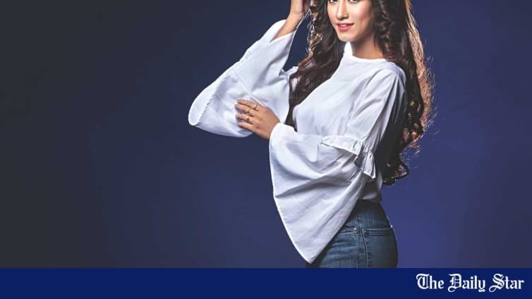 THE WONDER GIRL - UP CLOSE AND PERSONAL WITH SAFA KABIR | The Daily Star