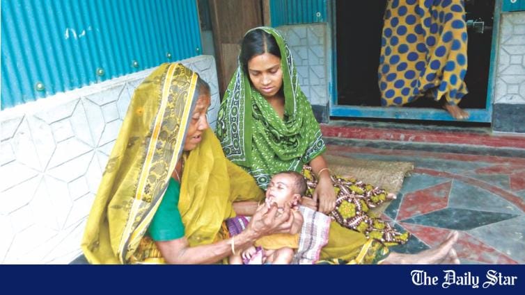 Selfless Manikganj woman provides midwife care