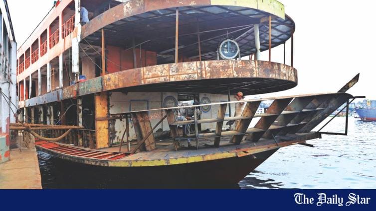Rickety boats putting lives at risk | The Daily Star