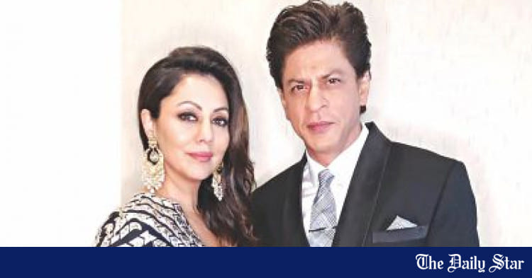 SRK’s dress-up dilemma | The Daily Star
